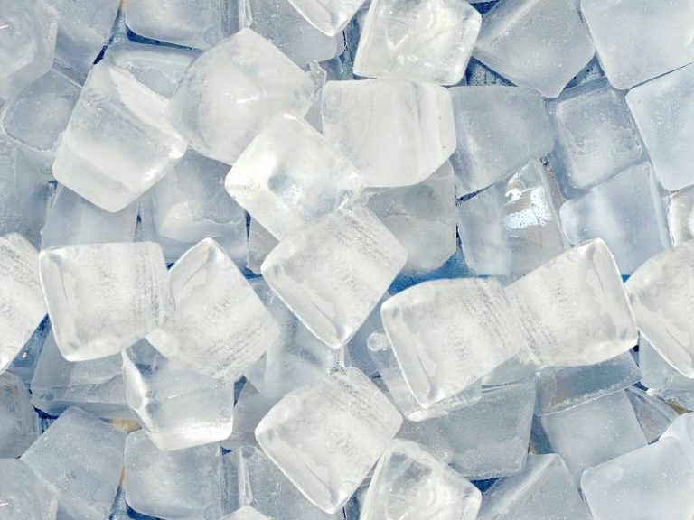 Jenis Es Batu Untuk Makanan dan Minuman – PT Refcon Polar Nusaindo